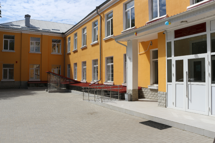 Liceul Teoretic „Andrei Vartic” din orașul Ialoveni, mai solicitat după renovare | IaloveniOnline