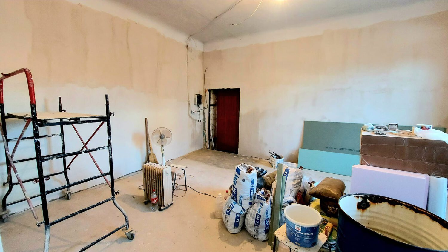 FOTO// Poșta din satul Bardar se mută într-un alt sediu | IaloveniOnline